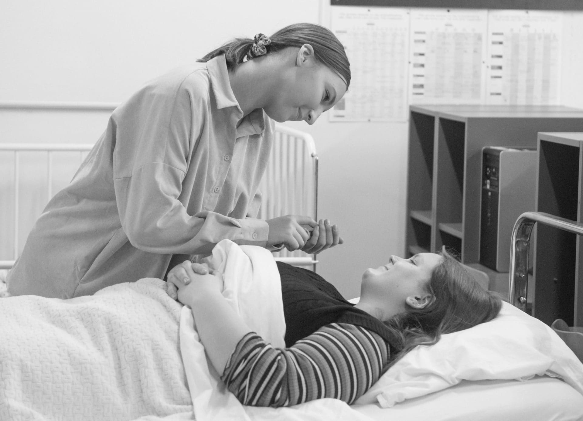 Verzorgende-zorgkundige duaal - GO! technisch atheneum Lokeren